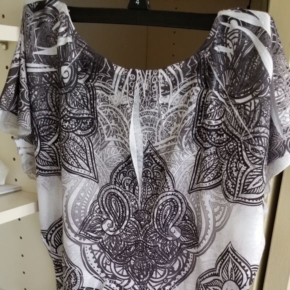 Unity World Wear | Tops | Tunic | Poshmark